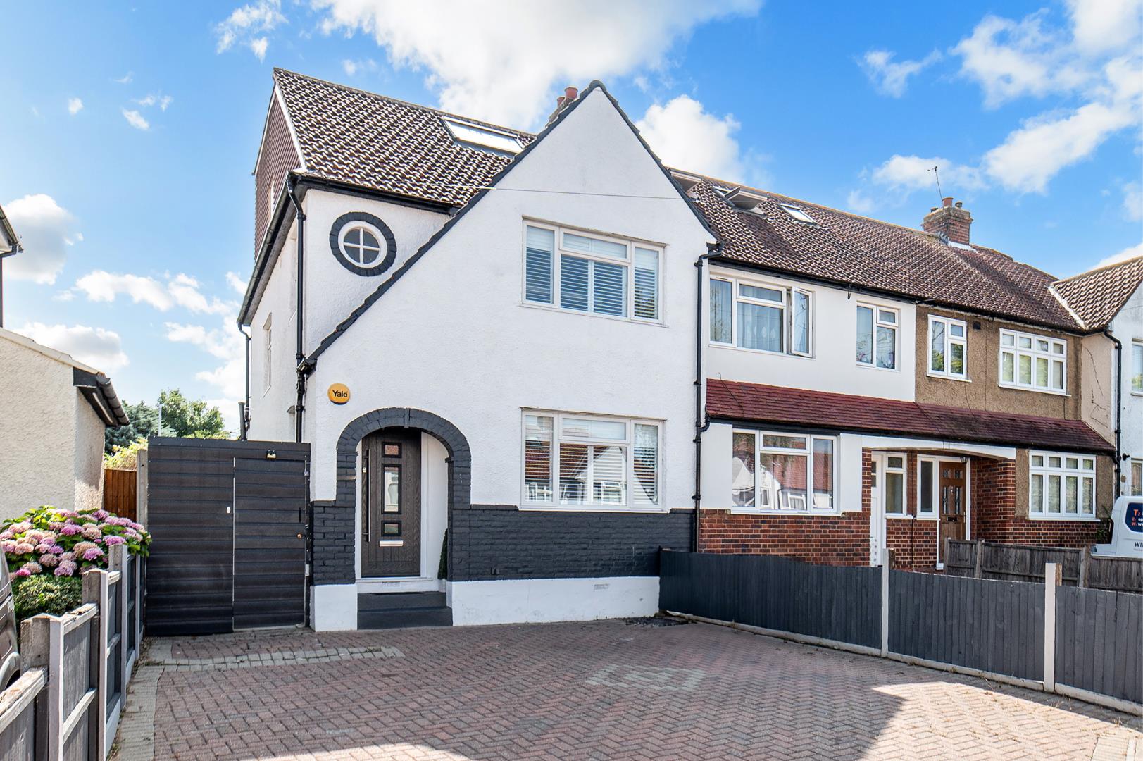 Hartfield Road, Chessington | The Personal Agent